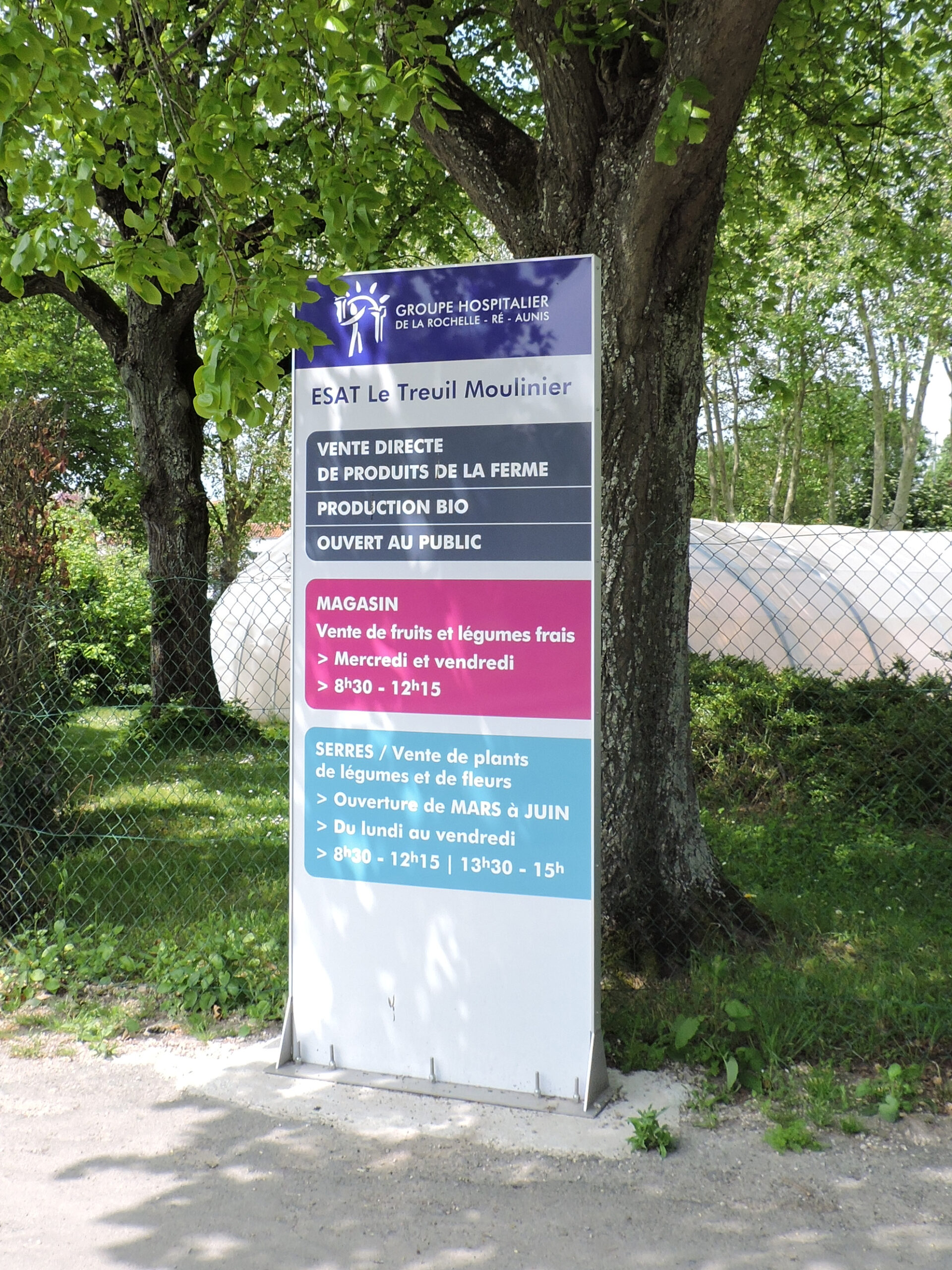 Réalisation signalétique - ARFEB - Enseigne magasin - Signalétique - Marquage véhicule - La Rochelle